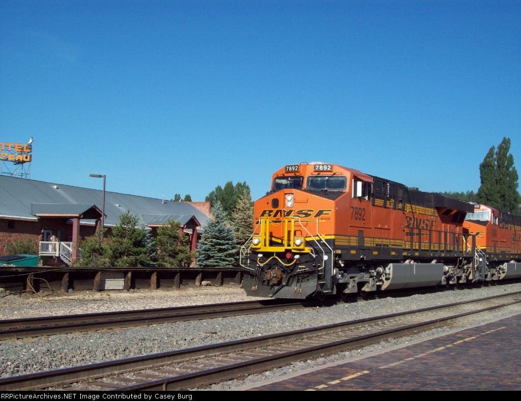 BNSF 7892